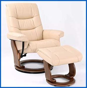 Benchmaster Vs. Stressless Recliner: Which One To Pick?