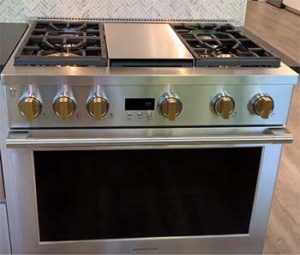 GE Monogram Vs. Café Dual-Fuel Professional Range: Key Differences ...