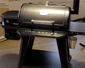 Pit Boss Sportsman 820 Vs. Pro Series 850 Pellet Grill: Which One ...