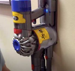 Dyson V8 Motorhead Extra Vs. Origin Cordless Vacuum Cleaner